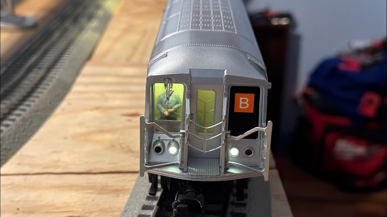 One of my MTH Subway Holy grails. R40 slant - YouTube