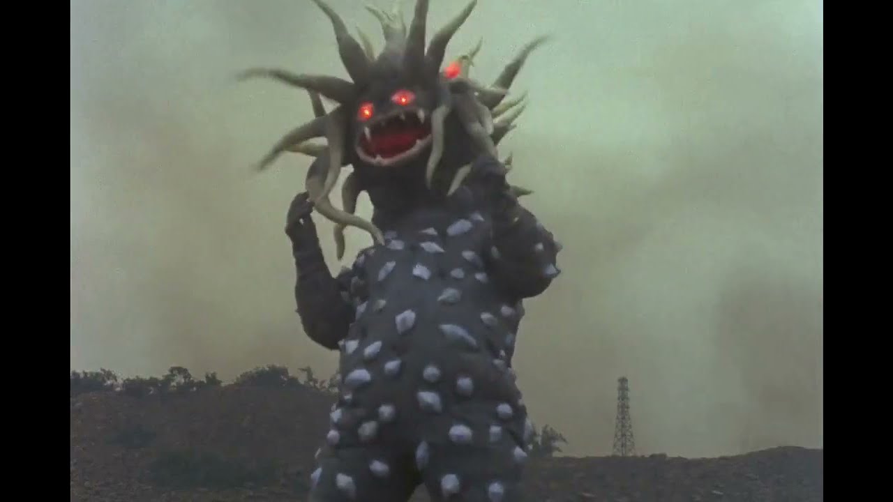 Silver Kamen vs Alien Bolt - YouTube