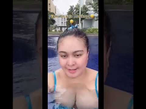 SEKSI TENGTOP GOYANG TIKTOK