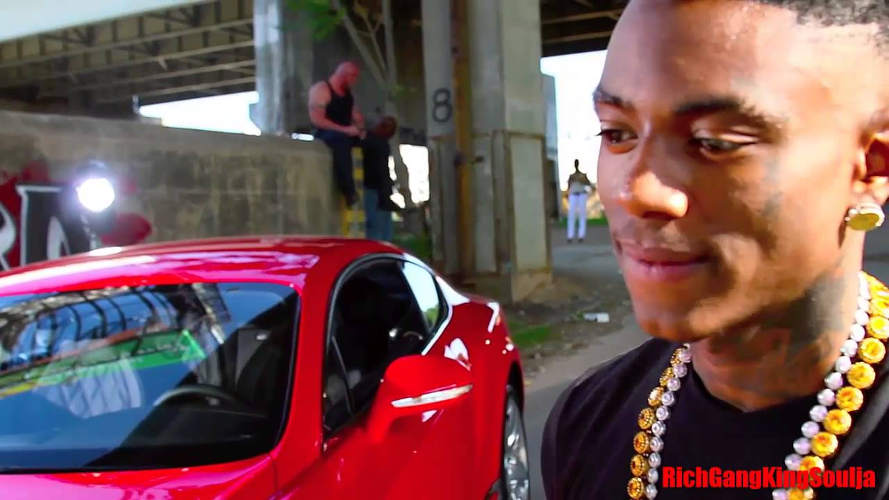 Soulja Boy Cashin Out On His Bentley (Rare Footage) - YouTube
