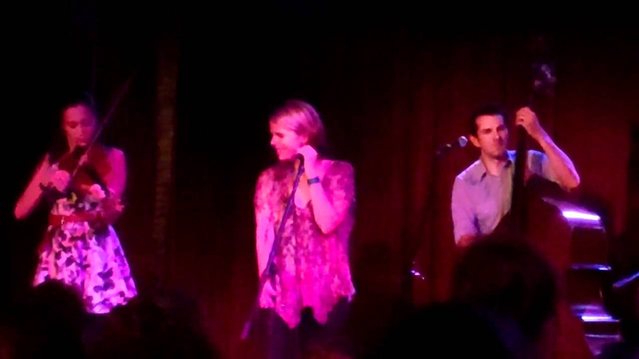 Crooked Still- Shady Grove - YouTube