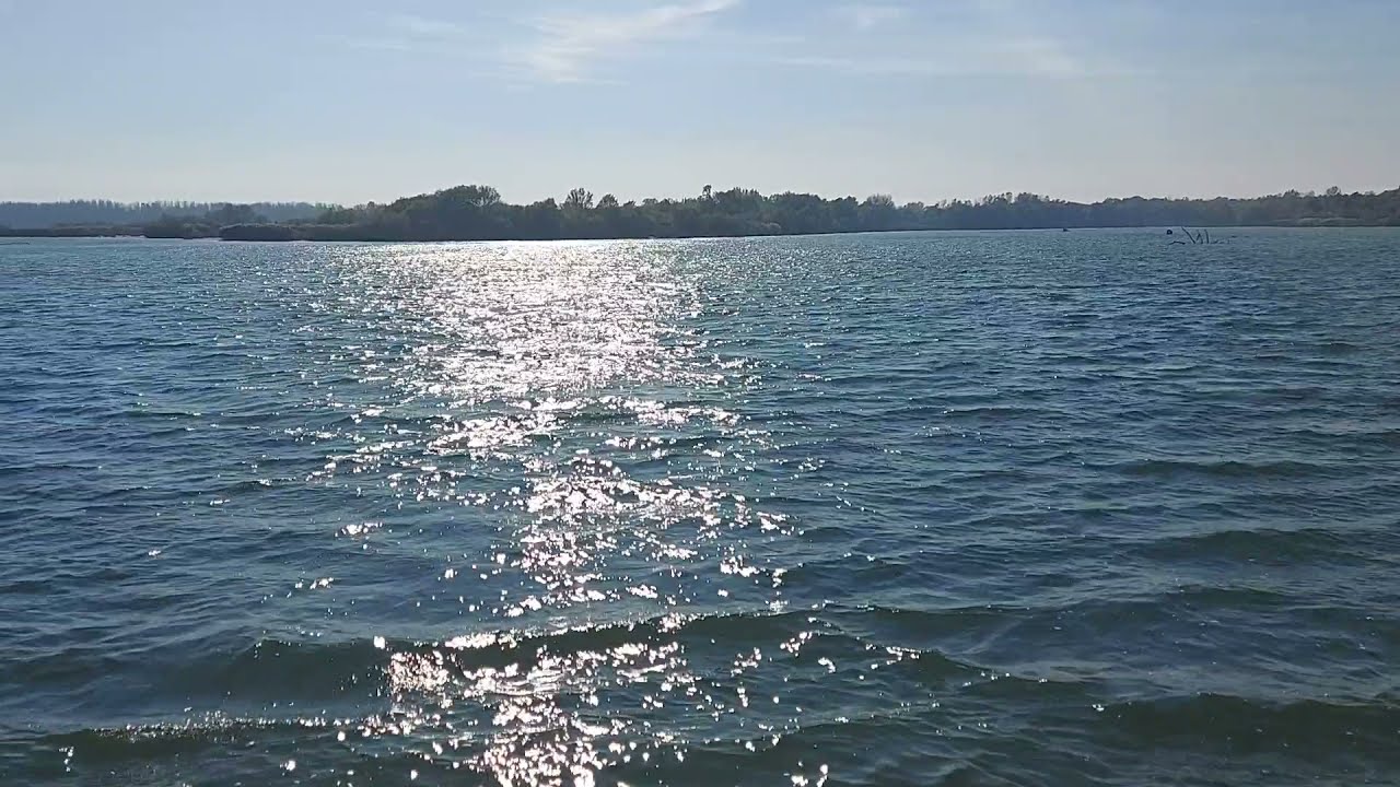 Jezero Dubrava na rijeci Dravi kod grada Preloga. Lake Dubrava on the ...