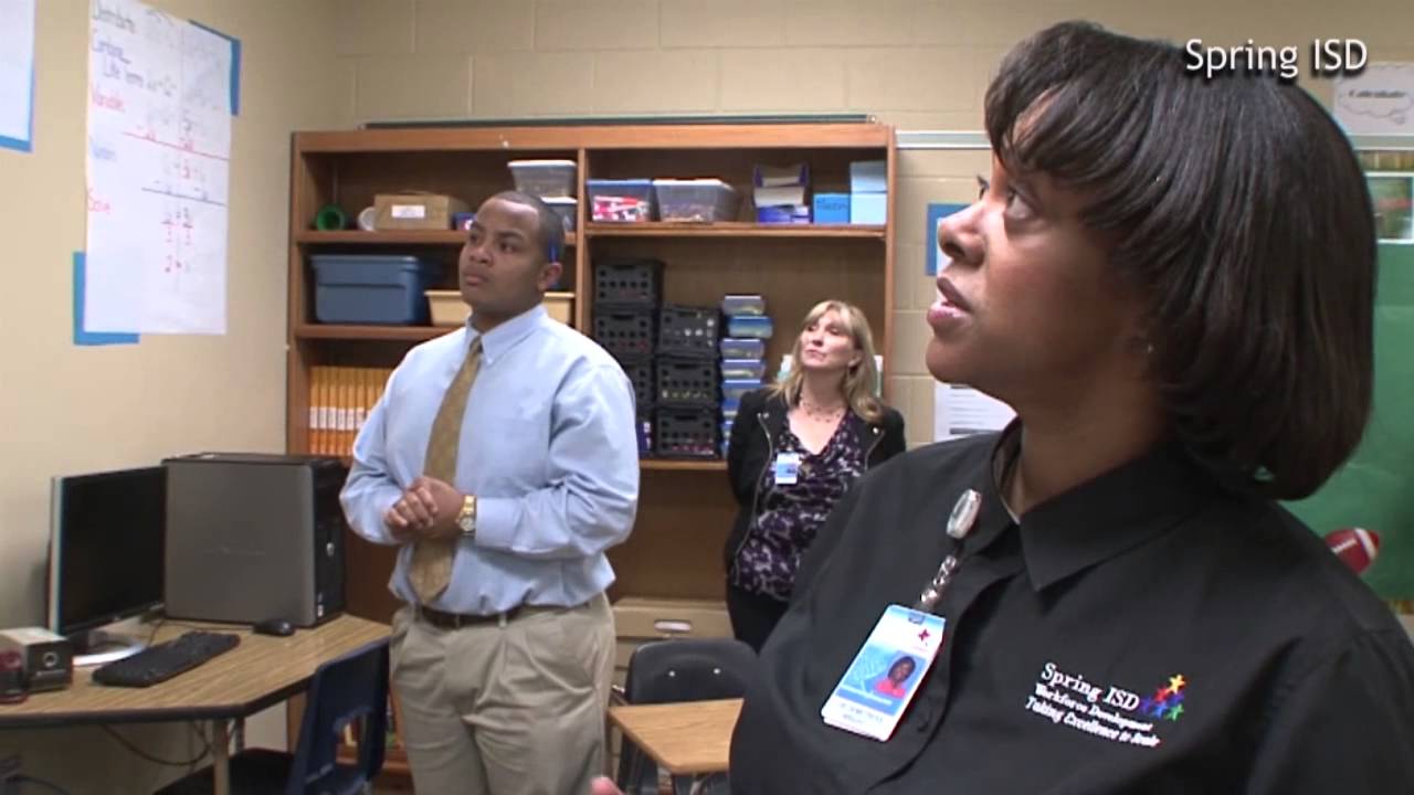 Model Classroom Serves Both Teachers and Students - YouTube