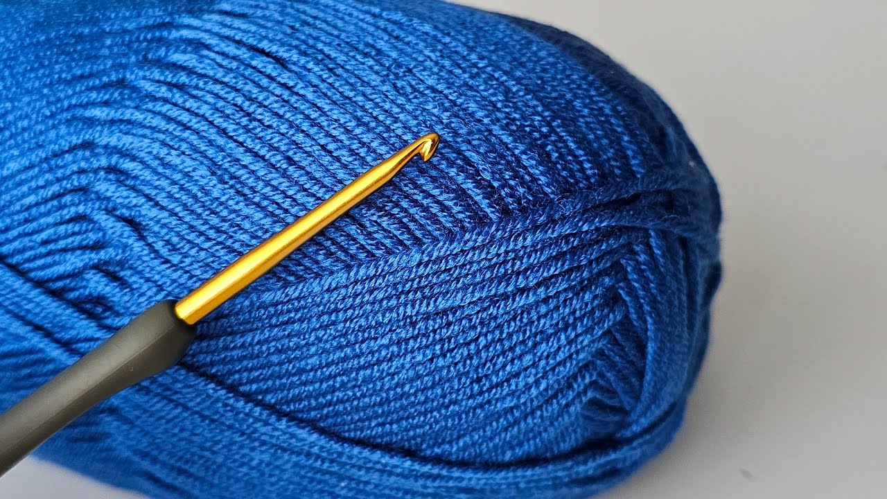 Super Easy Crochet Stitch! Dense & Gorgeous Pattern - YouTube