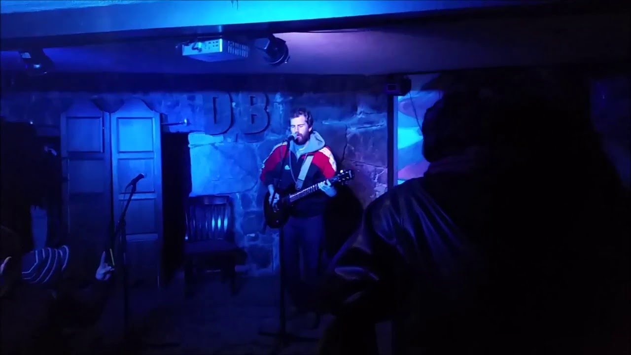 Jesse Kessler playing his original 'Flat Earth Song', 2016-02-23 Tue ...