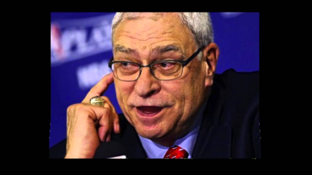 Phil Jackson Angry [Rare Footage] About the Lakers Job. - YouTube