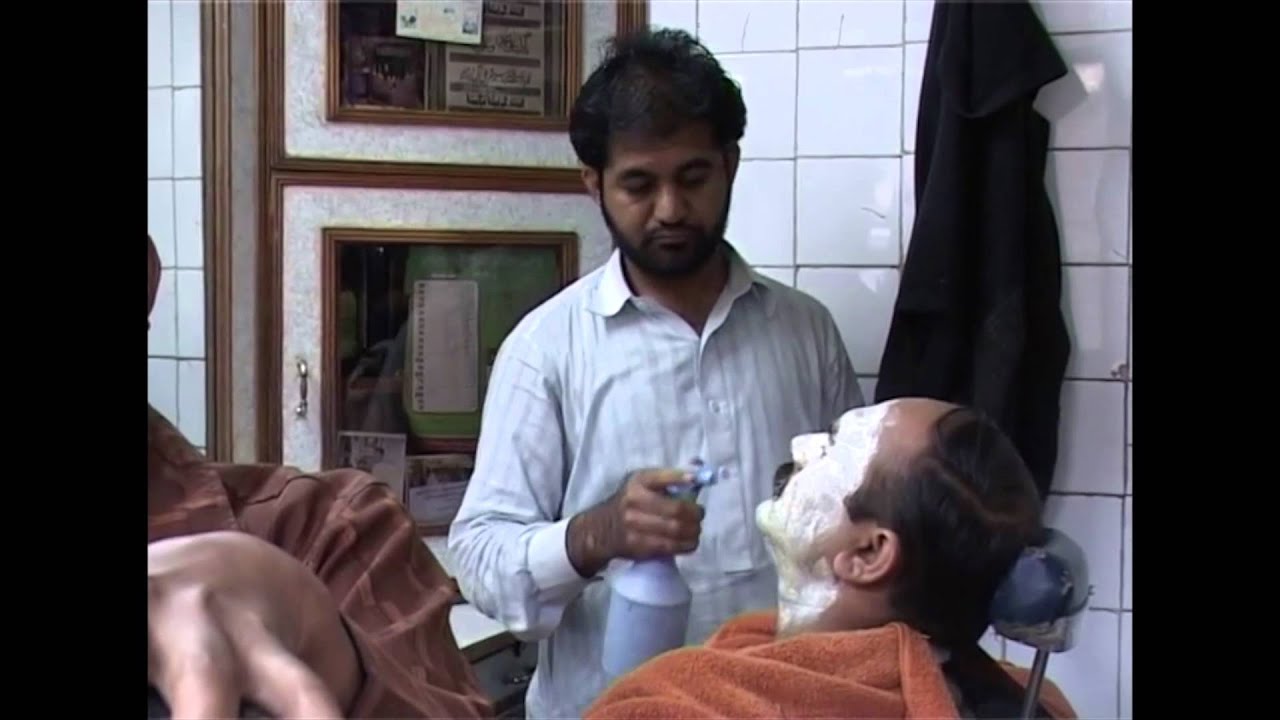 Rawalpindi (Pakistan) 01-2008 Pakistani Barber - YouTube