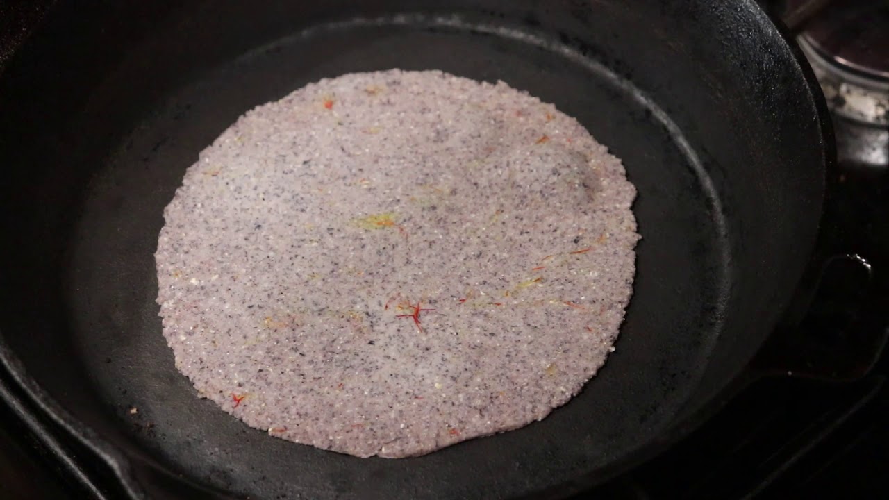 Blue corn tortilla with Mexican saffron - YouTube