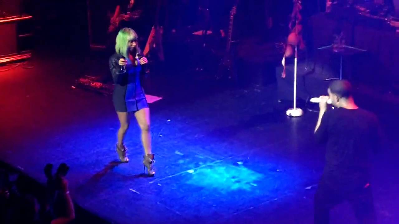 Drake ft. Young Money - Bedrock @ Club Nokia Los Angeles - YouTube