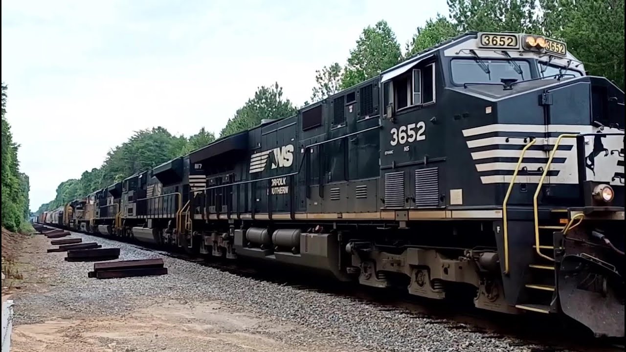 SURPRISE-Rails Amtrak 130 (Phase II Heritage) Fearless Union Pacific ...