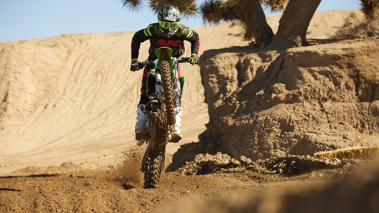 2017 Kawasaki KX450F | Dirt Rider 450F MX Shootout - YouTube
