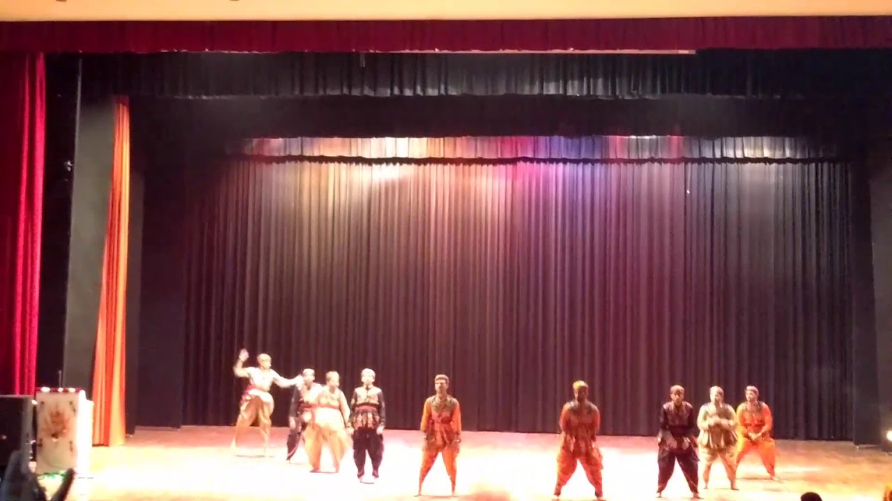 |Rajasthani Folk dance by batch 2k16 |Utopia| Dr. RPGMC Tanda| - YouTube