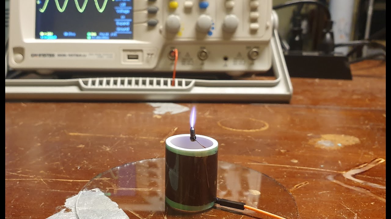 Mini Magnifier Tesla Coil - YouTube