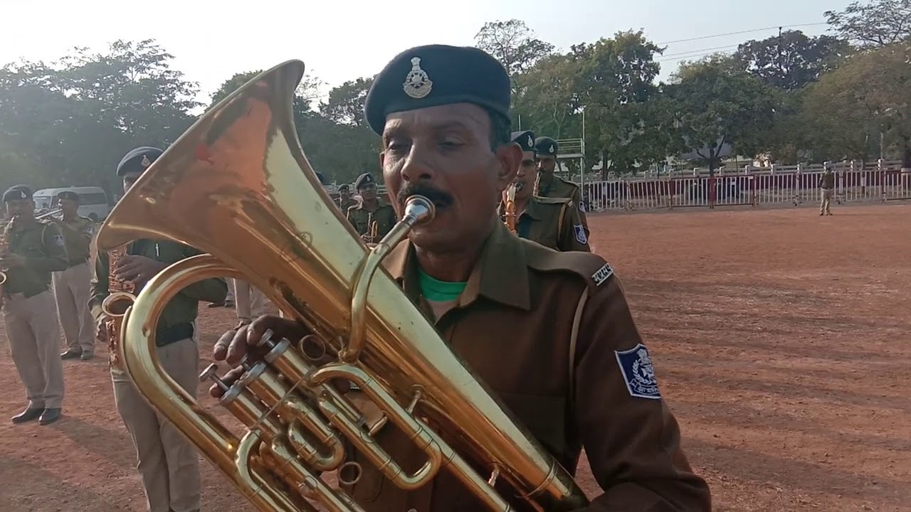 Police band parade(2) - YouTube