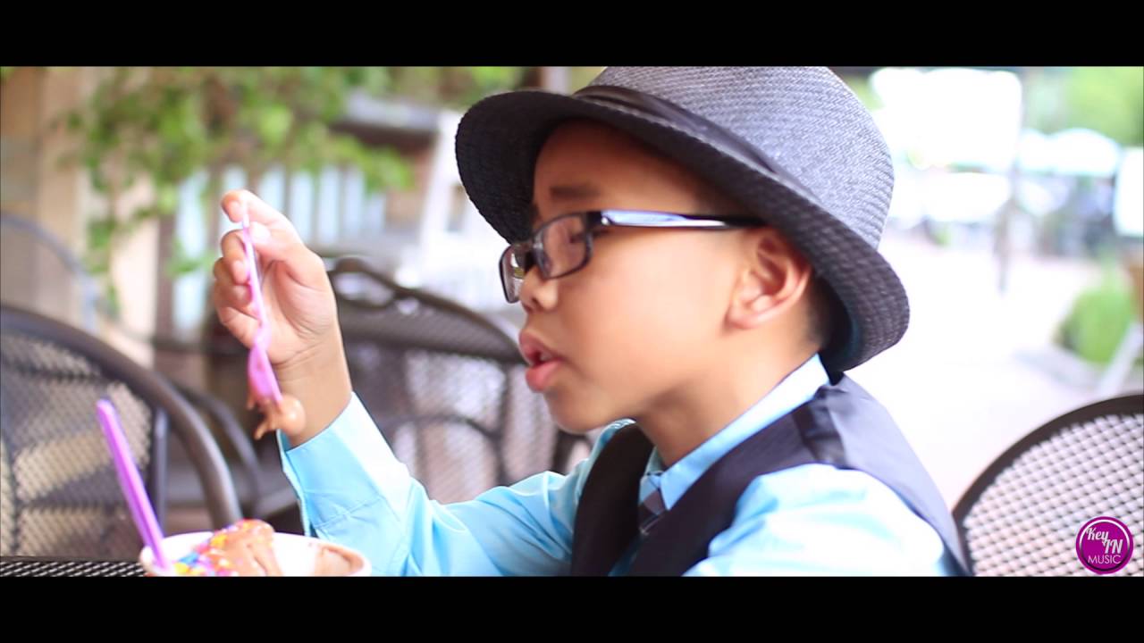 When I was your man by Bruno Mars, Cover by Jonah Daquigan - YouTube