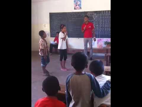 Using Skits to Teach English - YouTube