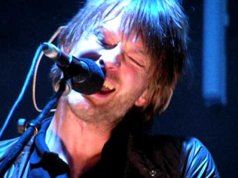 radiohead There There prague 2009 08 23 - YouTube
