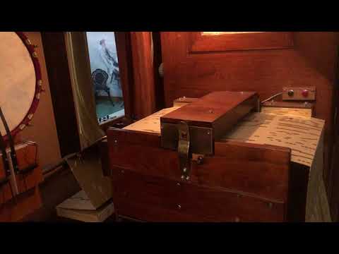 89 Key Gavioli Concert Organ Plays "On Wisconsin" - YouTube