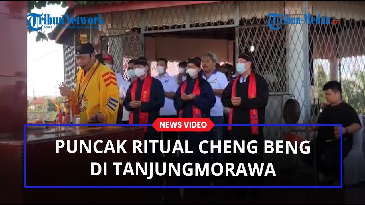 Puncak Ritual Cheng Beng di Perkuburan Sentana Abadi Tanjung Morawa ...