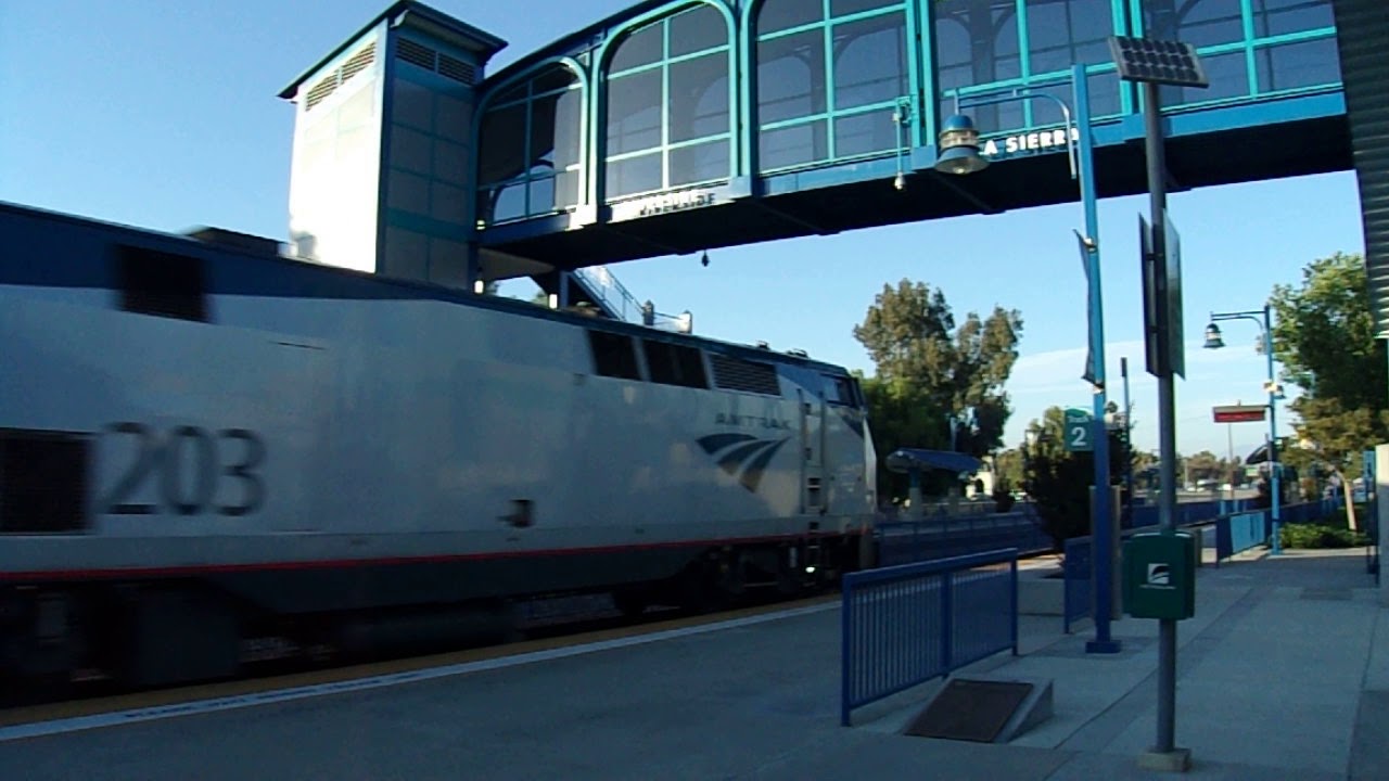 Southwest Chief Amtrak 4 Eastbound (Passenger) Train - Riverside, CA ...