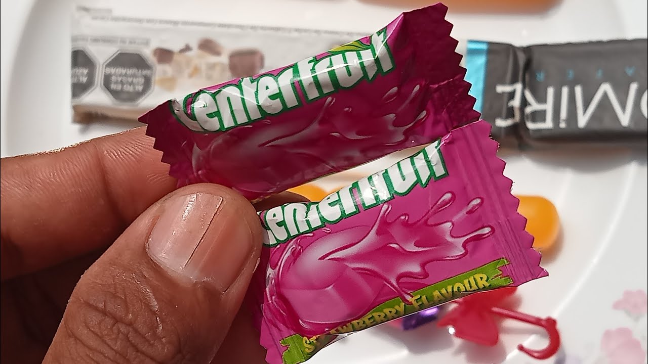 strawberry flavour bubble gum #centrefruit #bubblegum - YouTube