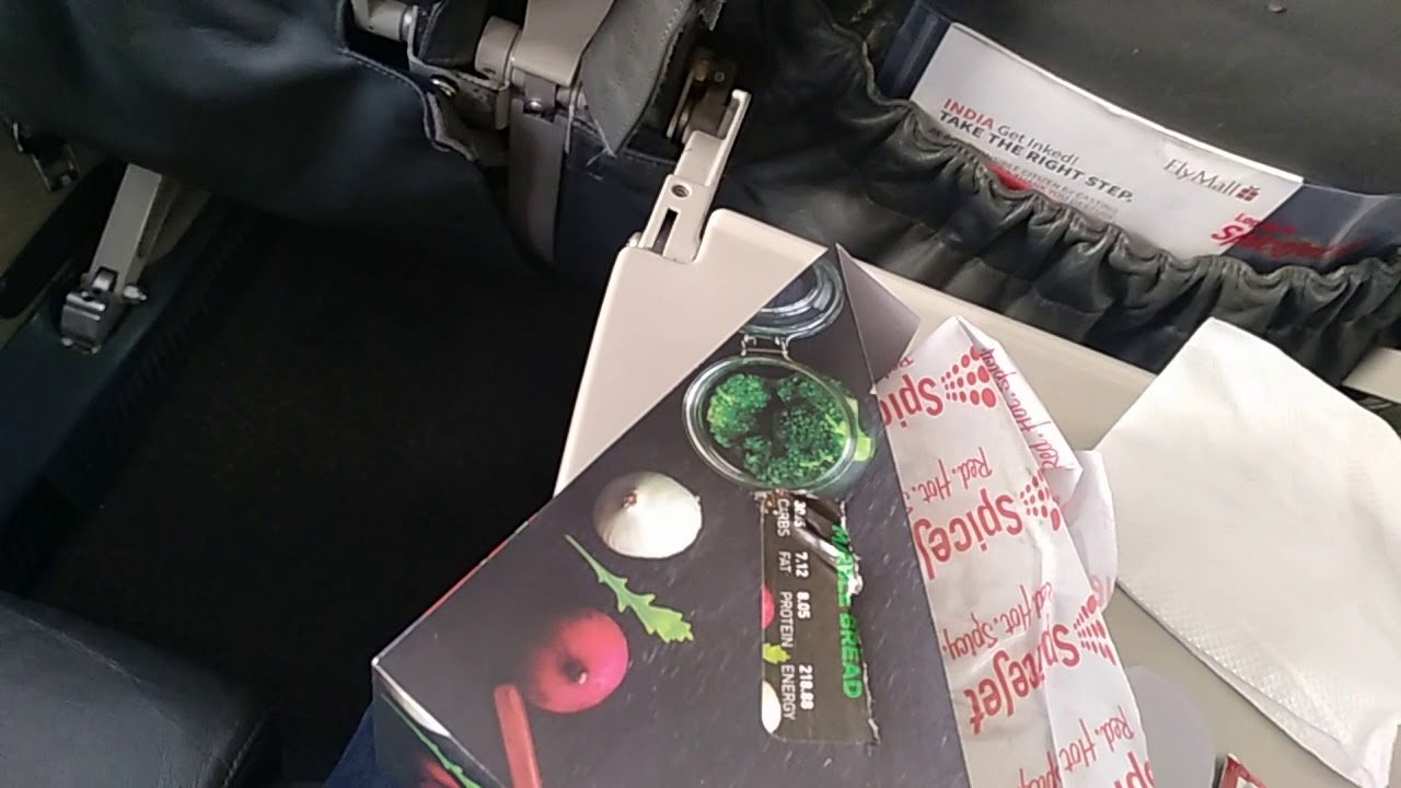 Spicejet domestic flight food//spinach and corn sandwich - YouTube