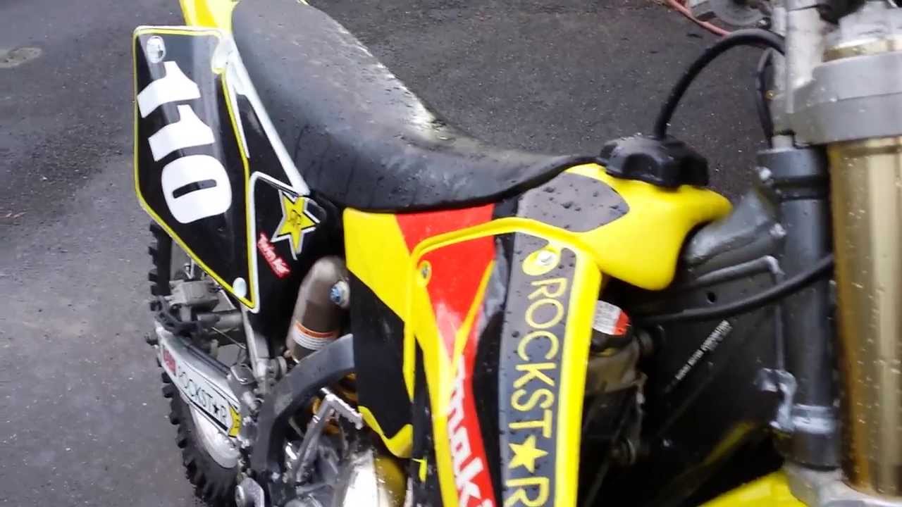 2004 RM 125 Walkaround + Startup - YouTube