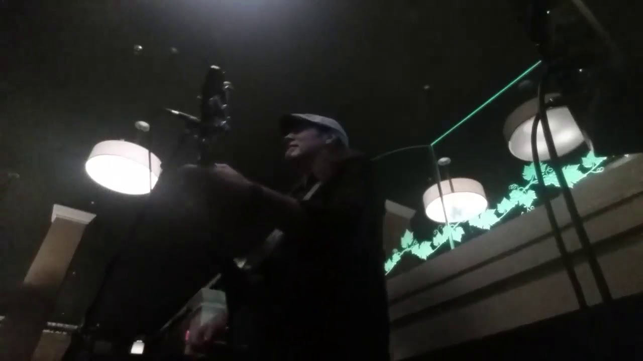 Jeff Mrozek I'll be the one by Warren Haynes - YouTube