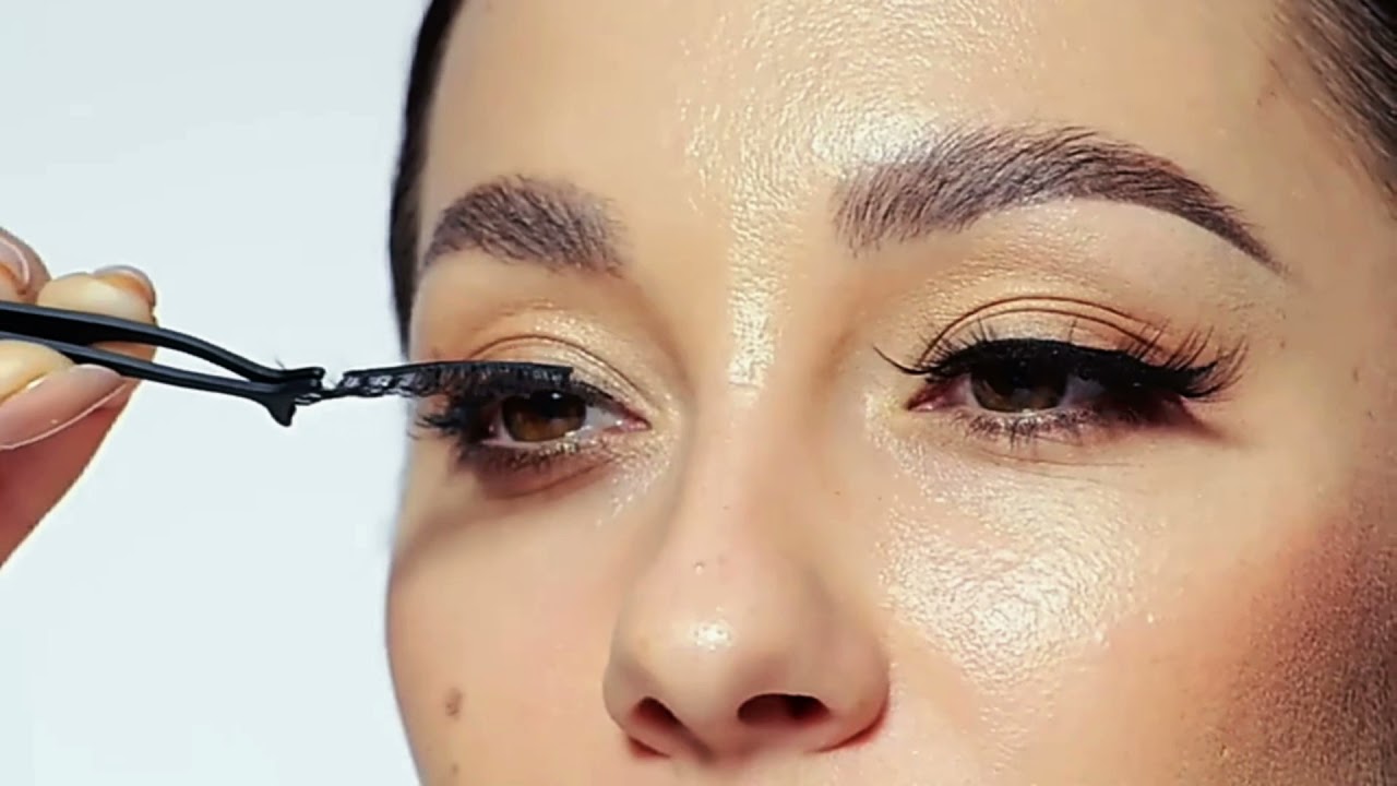 How To Apply Magnetic Eyelashes - YouTube