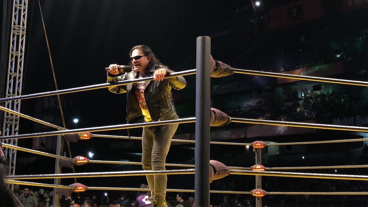 Cibernético regresa a AAA |Triplemania Regia| - YouTube