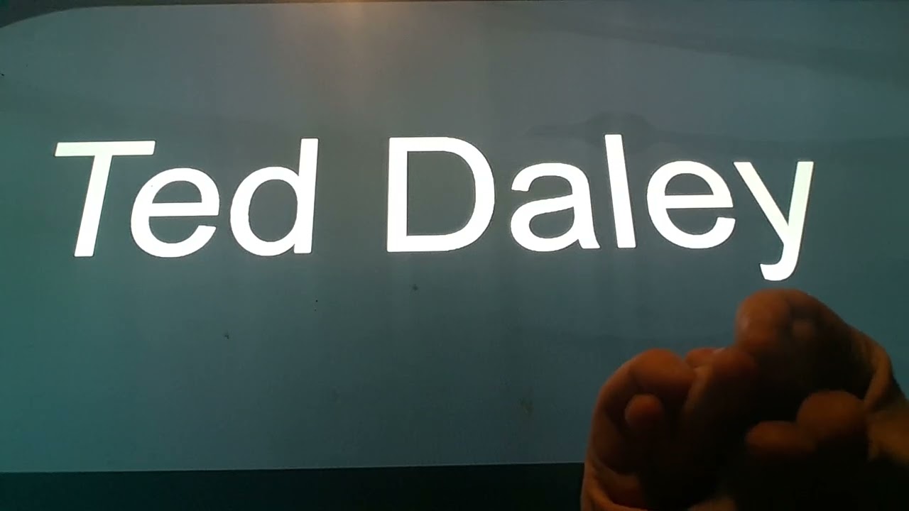 Horacio the handsnake - Ted Daley (boxer) - YouTube