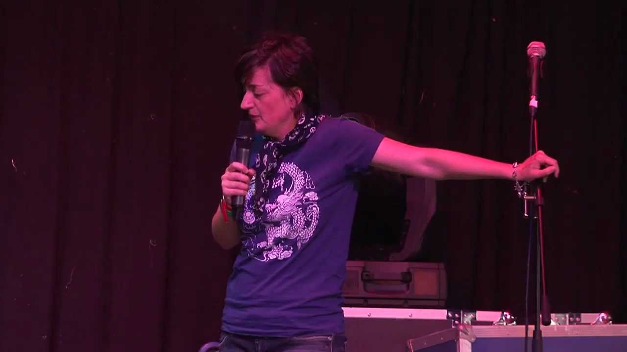Zoe Lyons ( Comedy Sessions) Live @ GO.GO Festival 2011 - YouTube