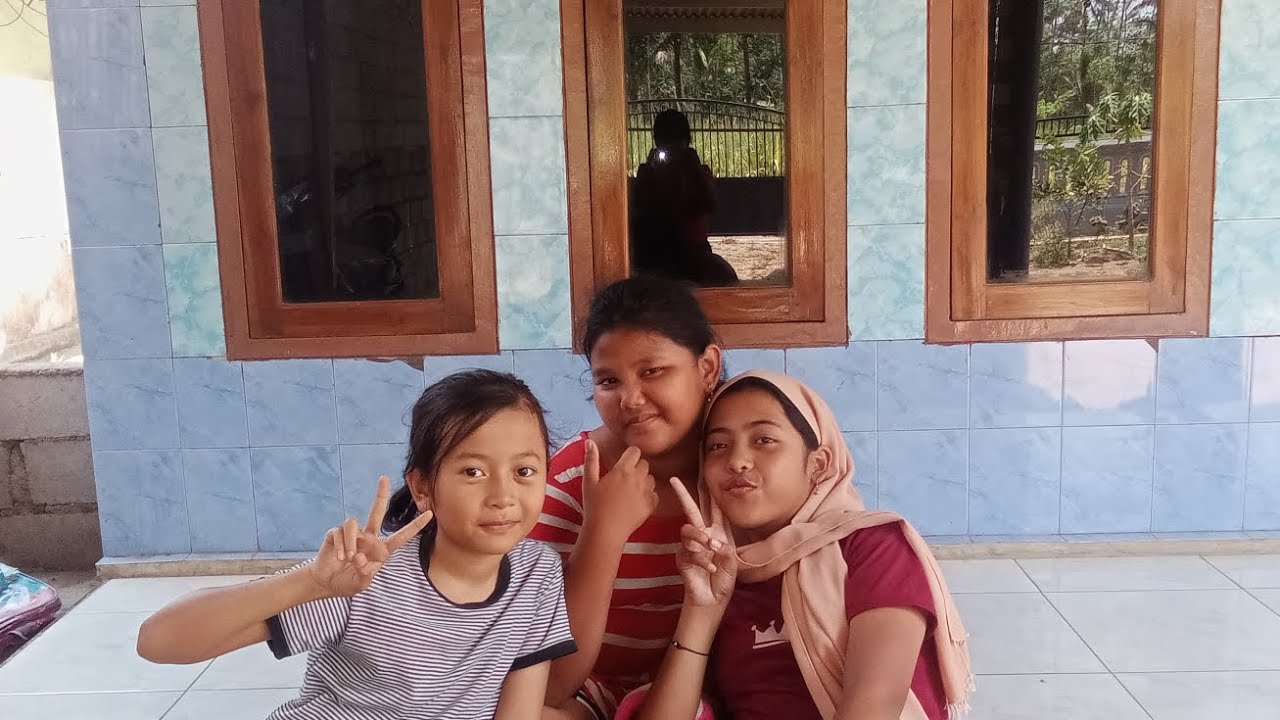 cerita bawang putih dan ibu tiri - YouTube