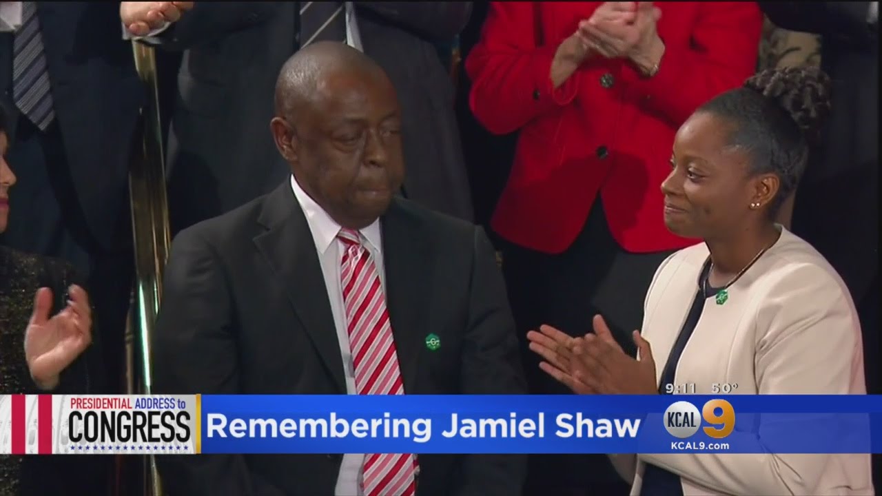 President Trump Acknowledges Jamiel Shaw At Address To Congress - YouTube