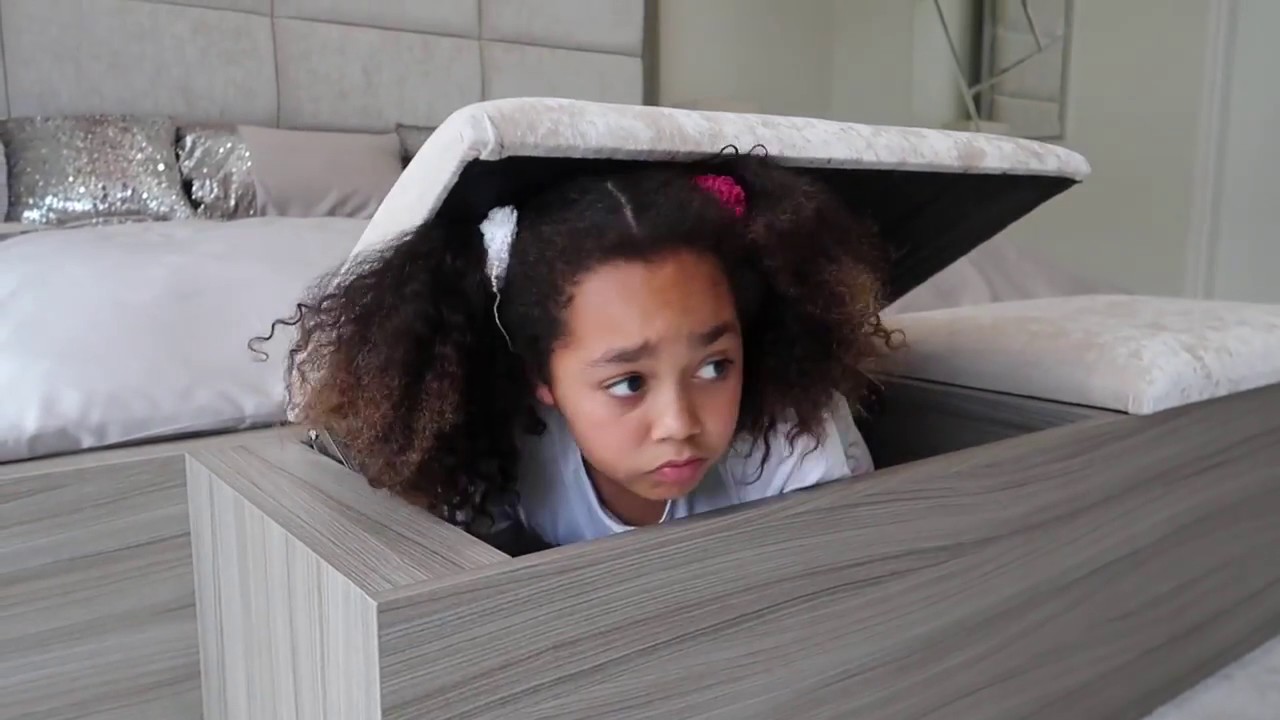 Bad Baby Tiana Hide and Seek - Real Food Fight - Babysitter Jordon ...