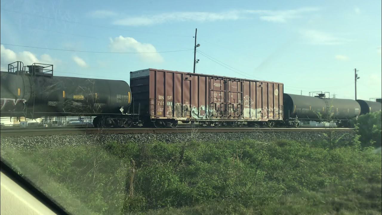 BNSF 5838 AC44CW With SD70ACE Thunder Cab Power Leads Locomotive Houston,Tx - YouTube