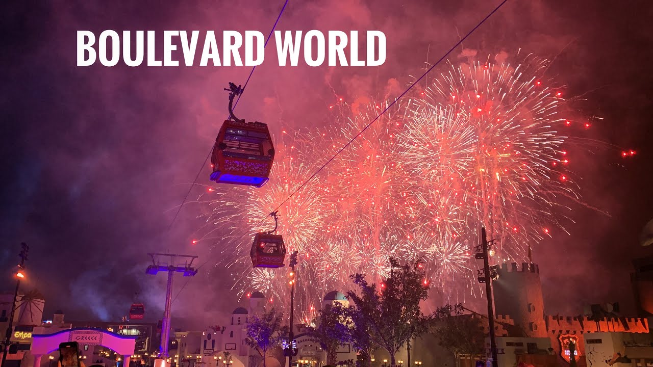 Christmas Eve inside Riyadh Boulevard World Theme Park - YouTube