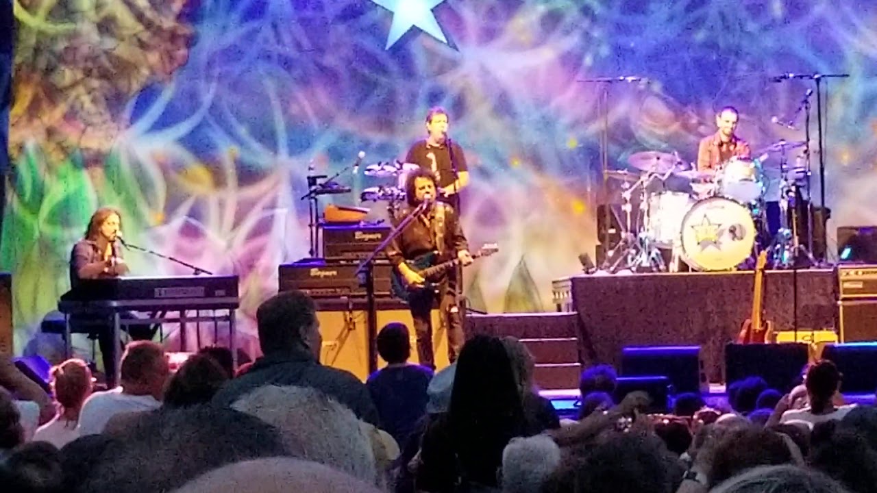 Evil Ways! Ringo Starr All-Star band. 9-17-2019 - YouTube