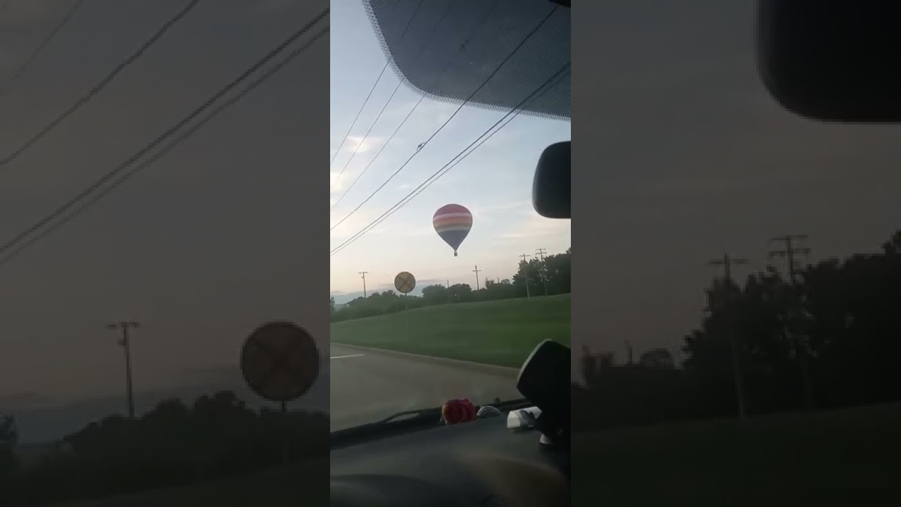 Hot Air Balloon Crashes Into Wisconsin Train - YouTube