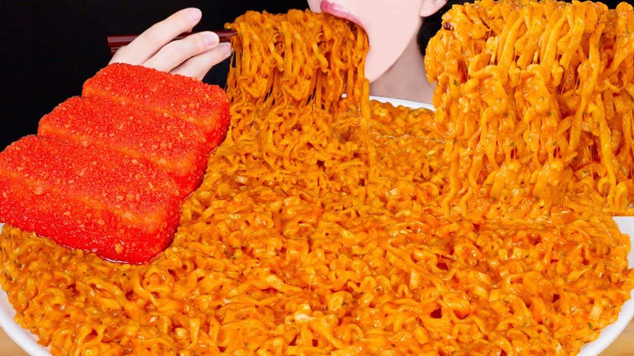 ASMR HOT CHEETOS GRILLED CHEESE SPICY RAMEN CHEESY CARBO FIRE NOODLES ...