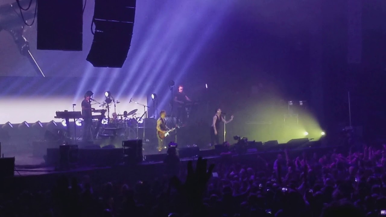 Depeche Mode - Personal Jesus - LIVE - Sept 22, 2017 - Starplex ...