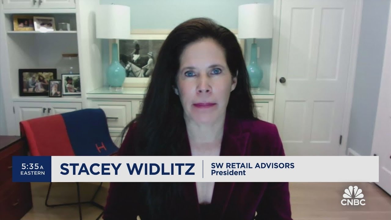 Inflation is impacting Walmart, housing cycles are driving Home Depot ...