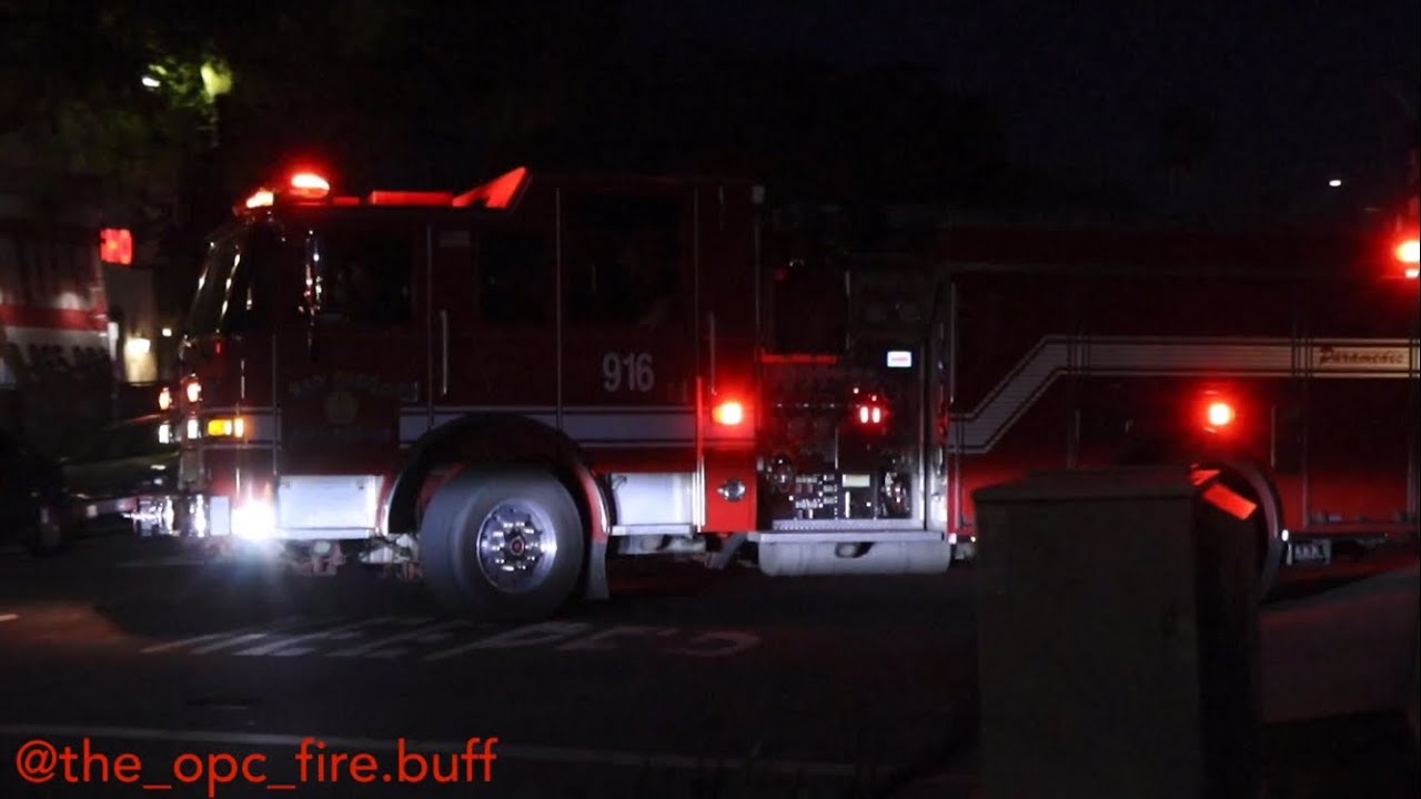 San Diego Engine 29 responding - YouTube