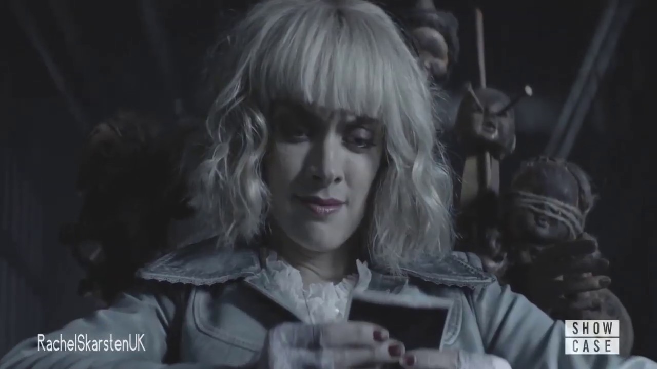 Batwoman Alice- Psycho - YouTube