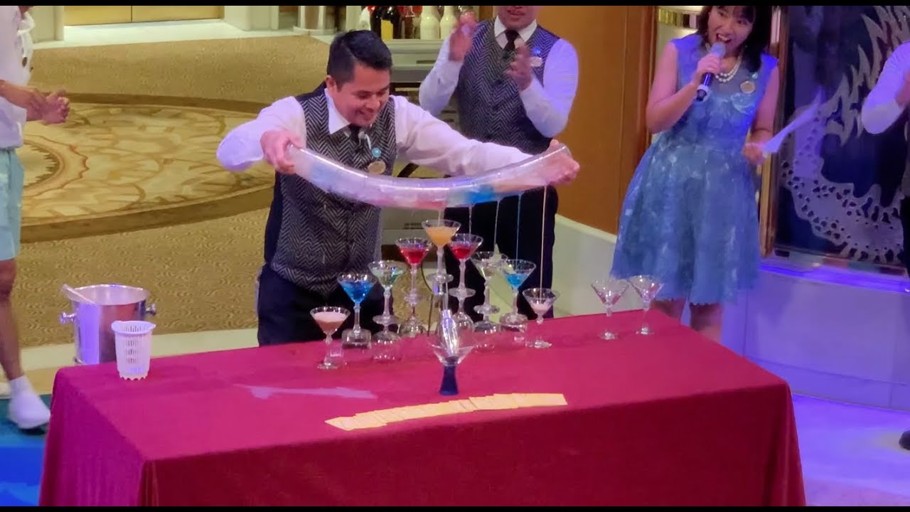 Martini Bar Show on Princess Cruises 10/15/2019 - 10/30/2019 - YouTube