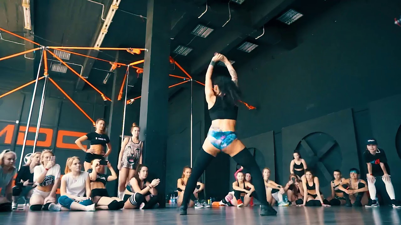 Dhq Lua Bonchinche. Solo. Choreography by Jamie. Nrg Twerk camp 2018 - YouTube