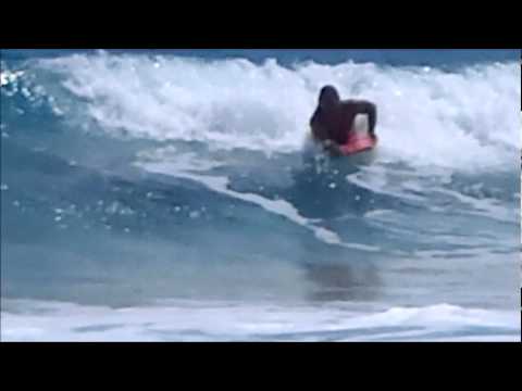 Pyramid Rock (Kaneohe) Surfing & Bodyboarding for Mobile Viewing - YouTube