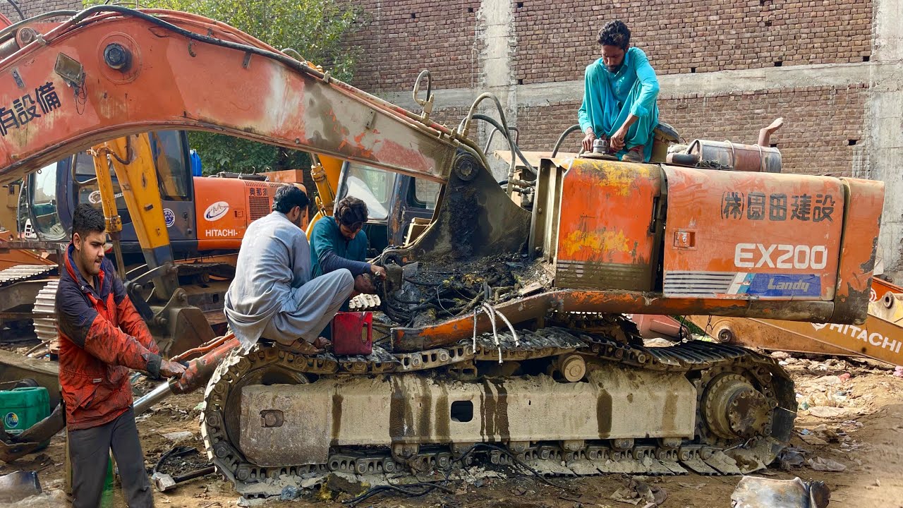 Damaged Excavator Repairing process How to repair damaged excavator by ...