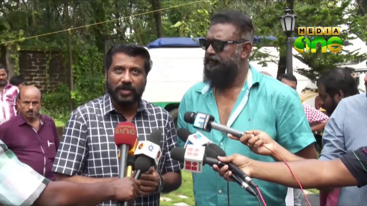 Siddique and Lal team starts filming of King Liar - YouTube