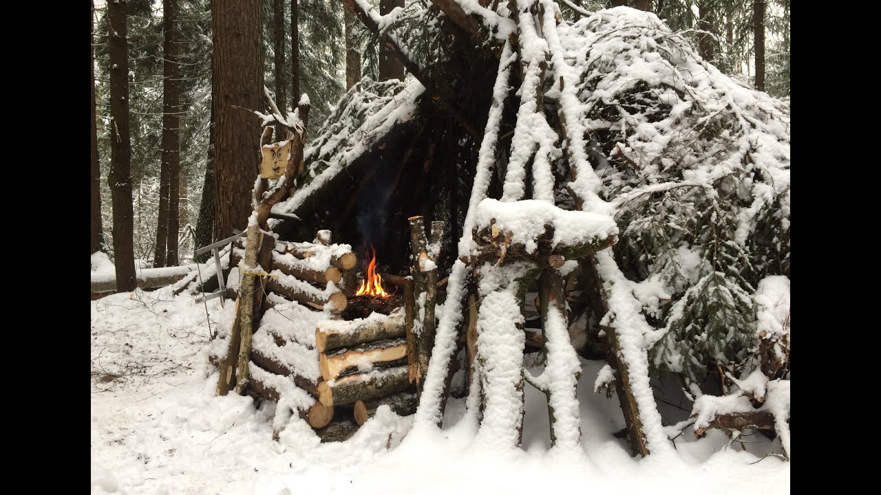 Bushcraft winter camping . Solo bushcraft no talking. Super shelter ...